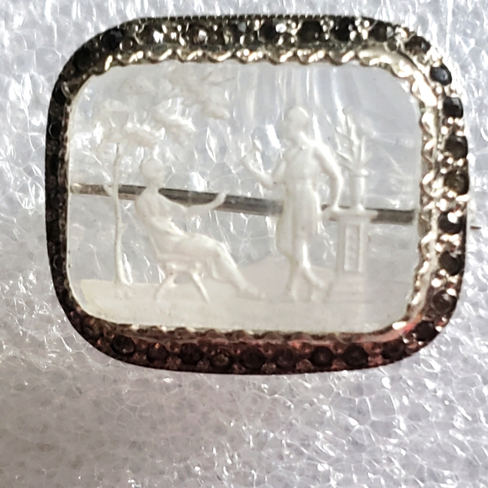1920 Intaglio Reverse Painted Glass Brooch - Gem